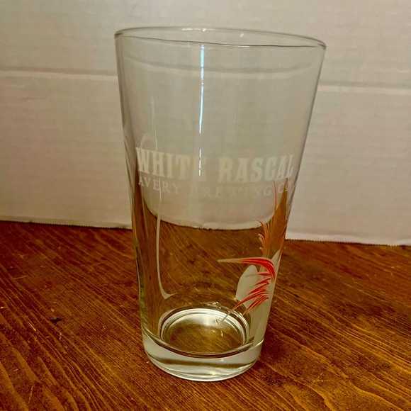 Dining | Avery Brewing Co White Rascal White Ale Devil Craft Beer Pint ...